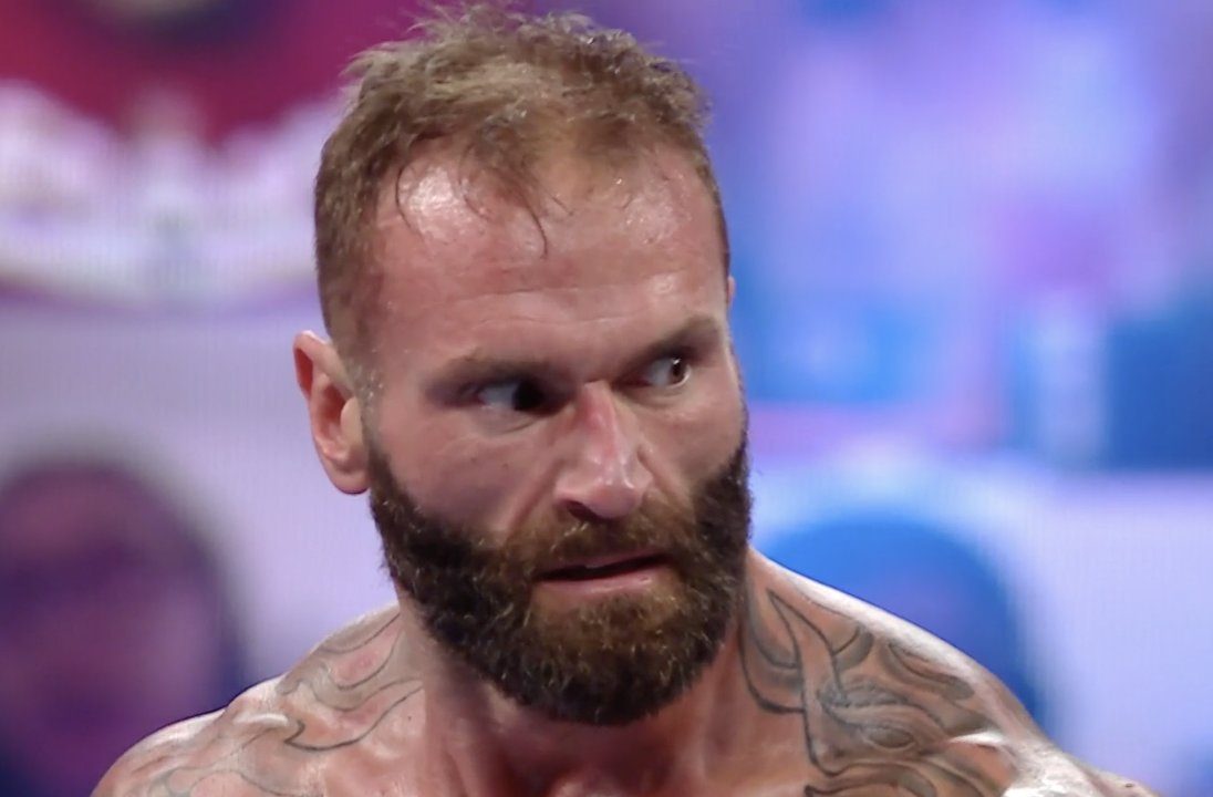 WWE: Superstar fa il suo debutto a Raw con un nuovo look *FOTO ...