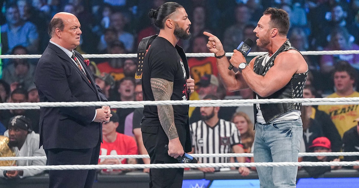 LA Knight Roman Reigns | Spazio Wrestling